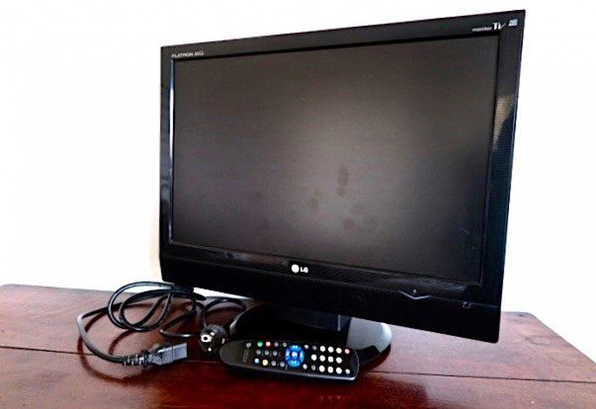 Veilinghuis-Online - kavel-details LG - Flatron Televisie