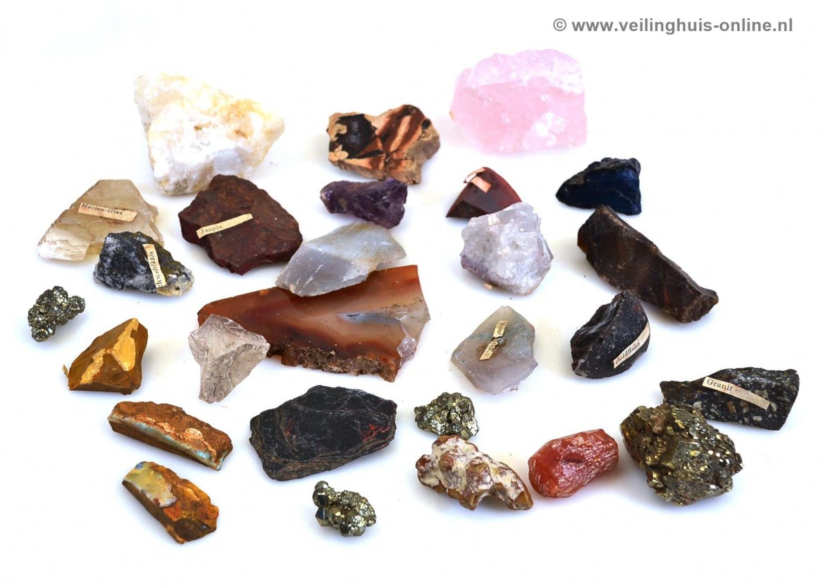 Veilinghuis-Online - kavel-details Verzameling ruwe edelstenen