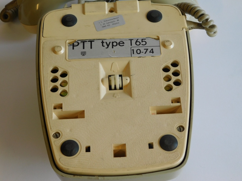 Veilinghuis-Online - kavel-details PTT telefoon