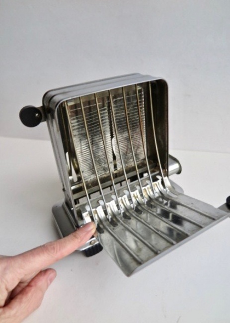 Veilinghuis-Online - kavel-details Inventum broodrooster 60-jaren