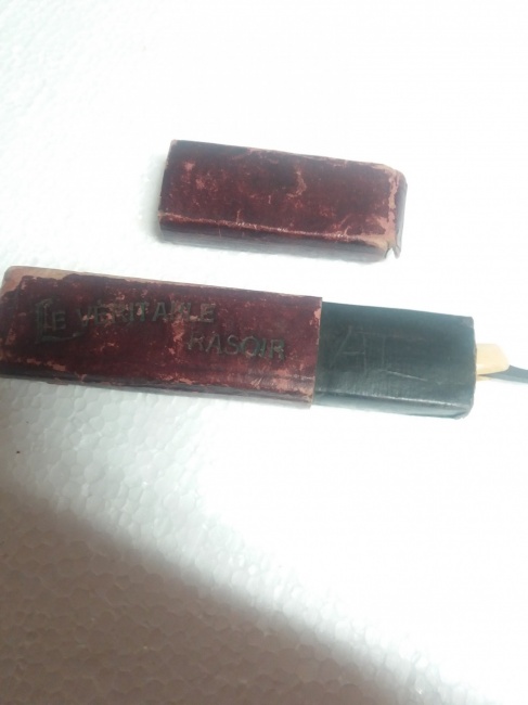 Veilinghuis-Online - kavel-details Oud Scheermes